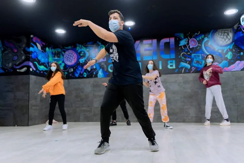 El breakdance: la evolución de la danza urbana en los años 70 y 80